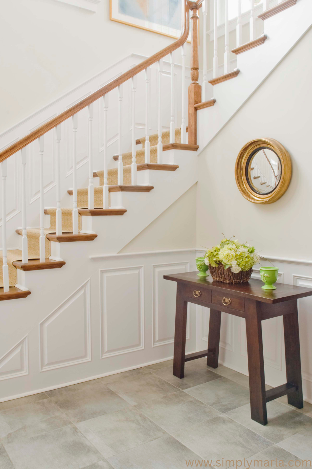 11 Small Console Table Decor Ideas for Your Small Entryway - 2026