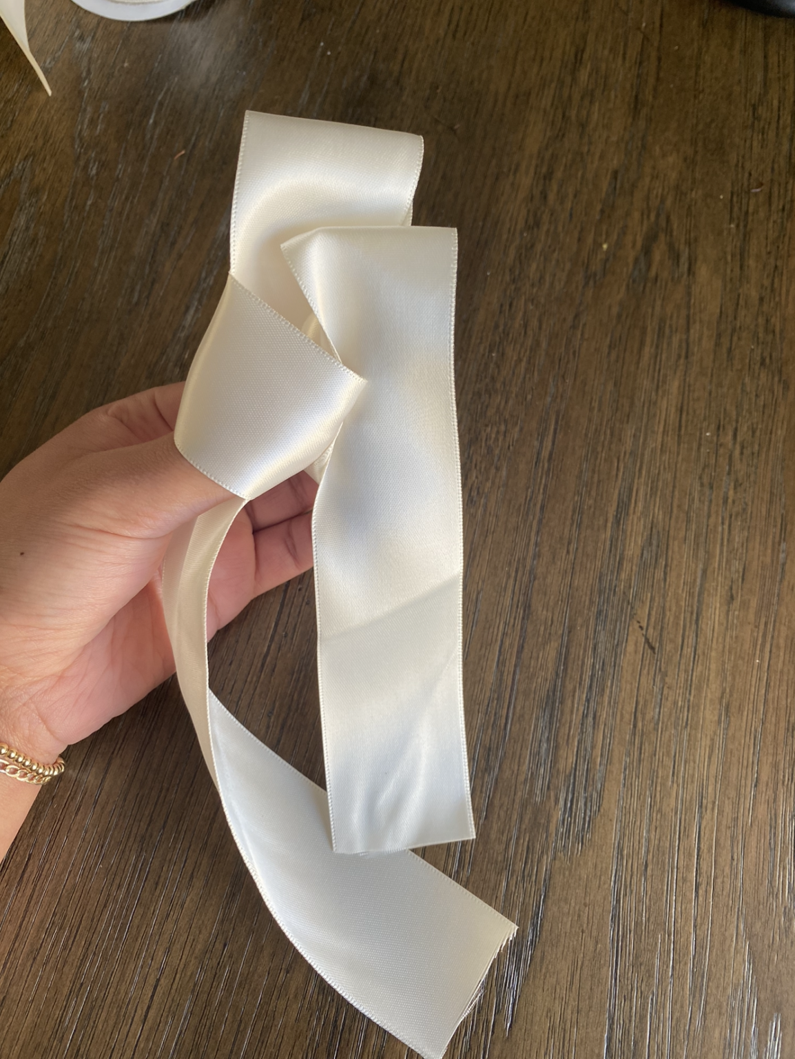 How to Make a Simple Bow with Ribbon - Simplymarla
