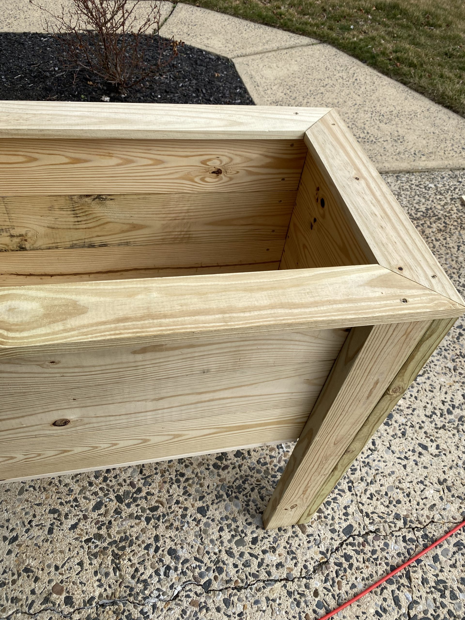 How to Create A DIY Raised Planter Box With Legs - Simplymarla