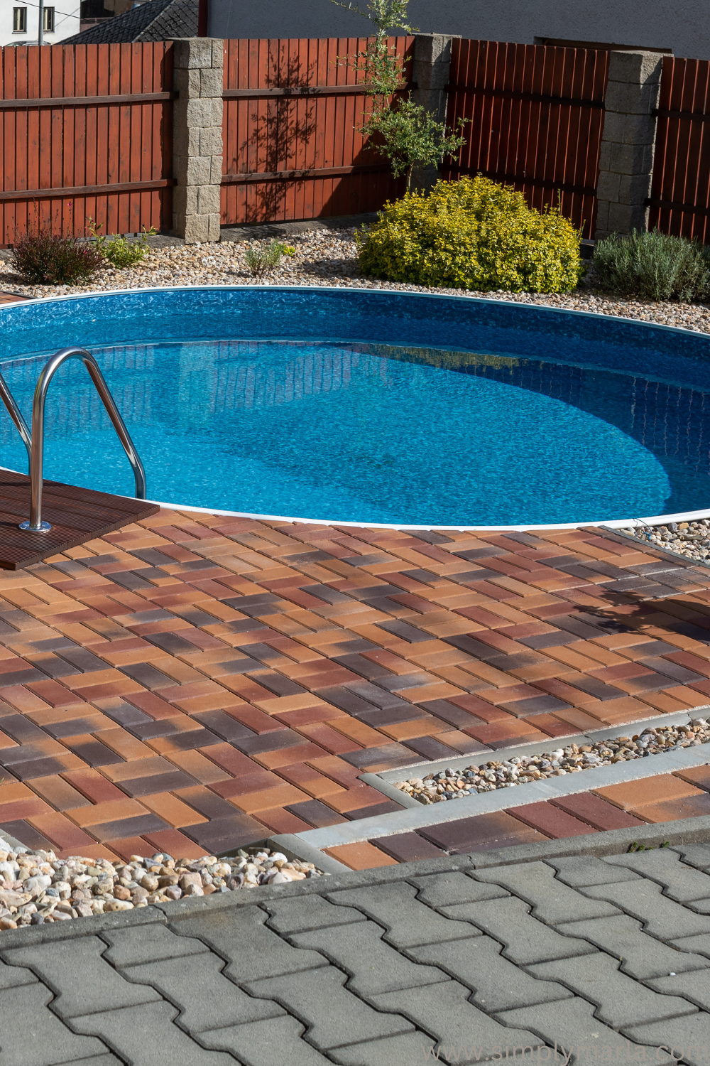 21 Amazing Small Backyard Pool Ideas To Maximize Your Space