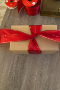How To Tie Ribbon Around A Gift Like A Pro - Simplymarla