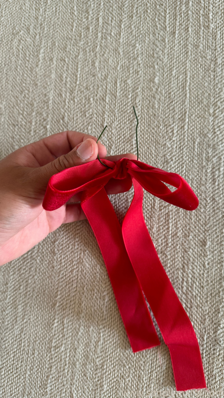 Everything You Wanted To Know About Velvet Bows On Christmas Tree